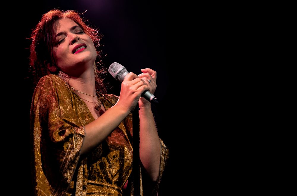 Elina Duni Foto & Bild | kunstfotografie & kultur, musik & konzert ...