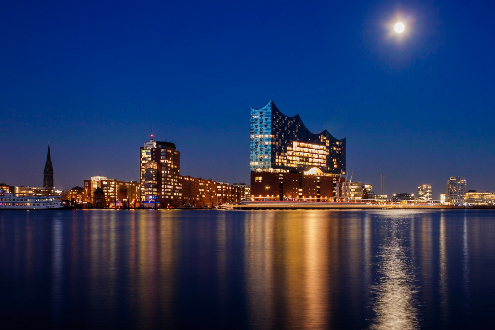 Elphi Foto & Bild | architektur, architektur bei nacht, city Bilder auf ...