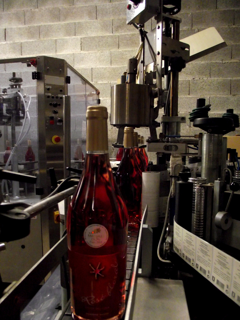 EMBOUTEILLAGE photo et image | industrie & technologie, cave/vin, vin ...