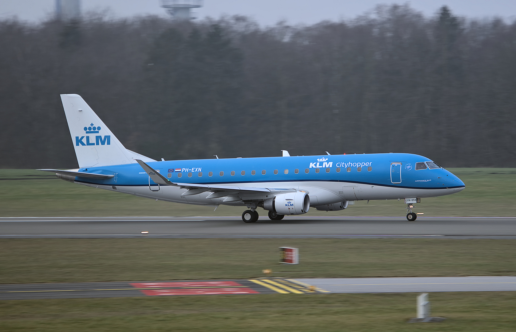 Embraer E175STD Foto & Bild | luftfahrt, passagiermaschinen, verkehr ...