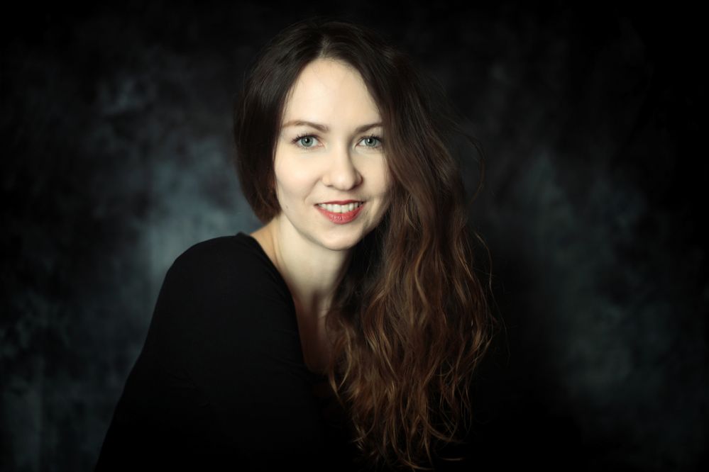 Ena Foto & Bild | portrait, portrait frauen, indoor Bilder auf ...