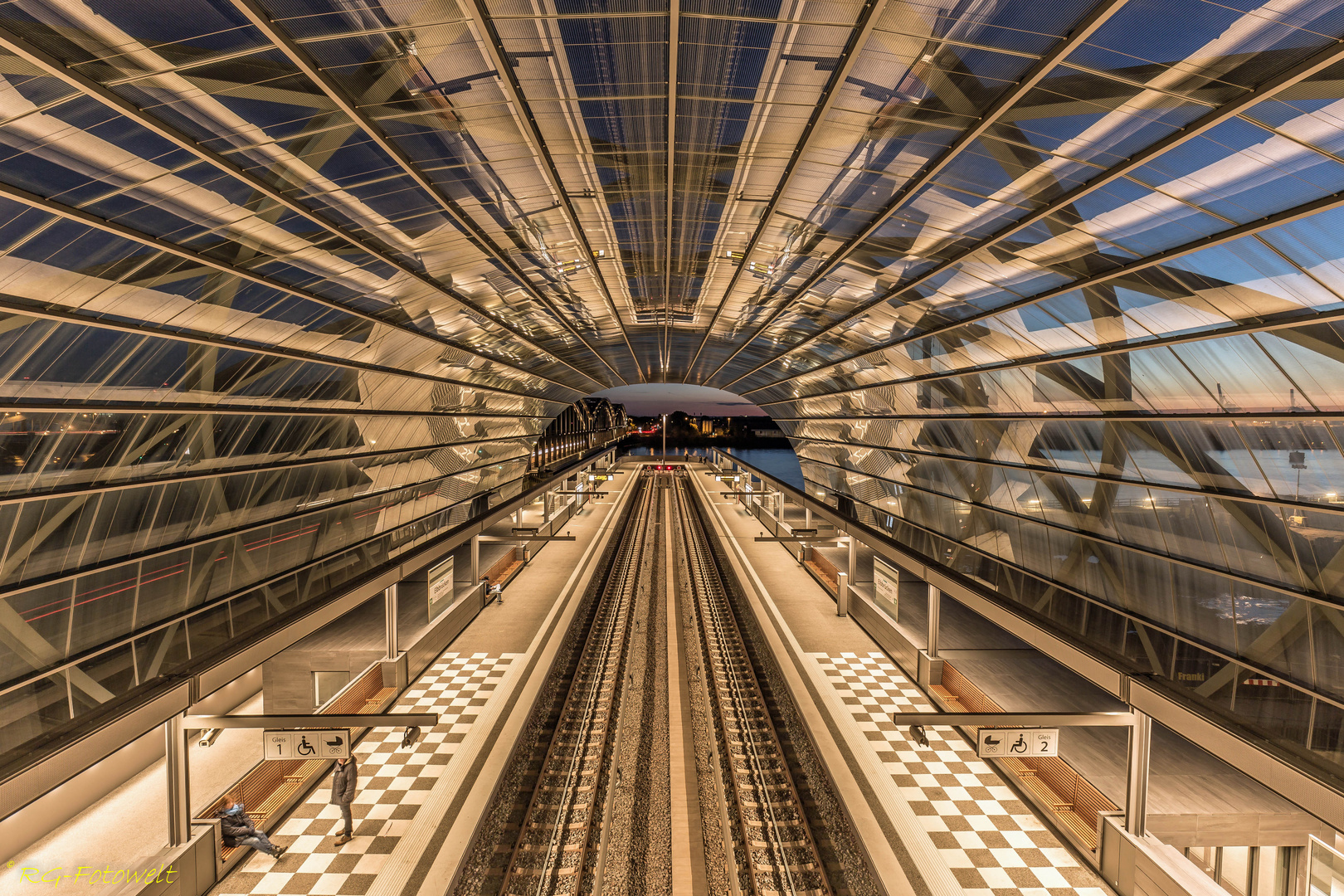 Endstation Foto & Bild | architektur, bahnhöfe & gleise, profanbauten Bilder auf fotocommunity
