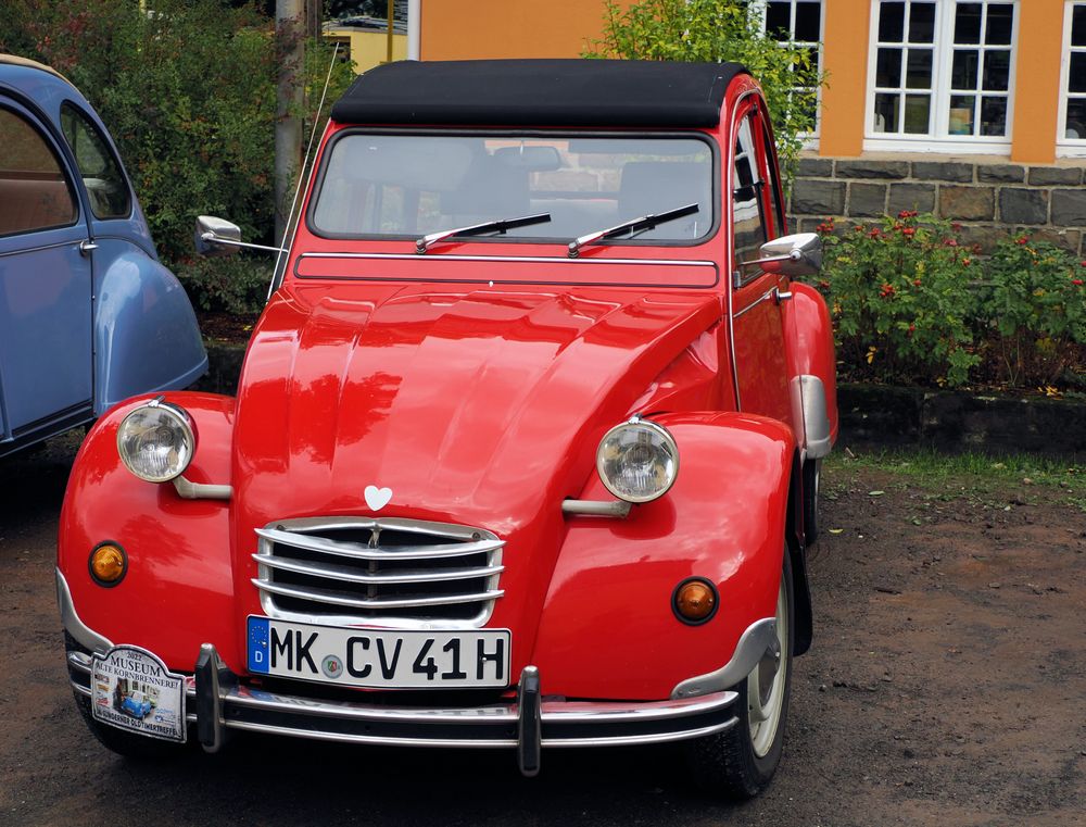 Ente mit Herz … Foto & Bild | oldtimer, auto, ente Bilder auf fotocommunity