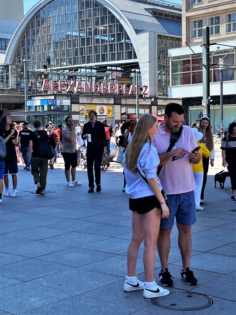 Erstmal orientieren Foto & Bild | architektur, streetfotografie mit menschen, projekte Bilder ...