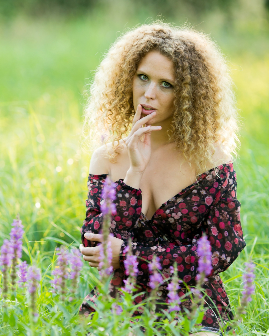 Es war ein schöner Sommerabend Foto & Bild | portrait, portrait frauen, portraits outdoor Bilder ...