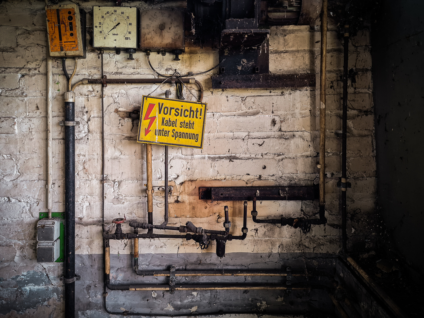 Es Wird Spannend Foto And Bild Indoor Architektur Industrie Bilder Auf Fotocommunity
