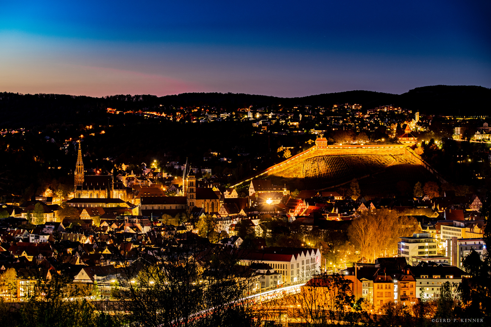 Esslingen am Neckar -- Stadt-Nacht-Panorama #3 Foto & Bild ...
