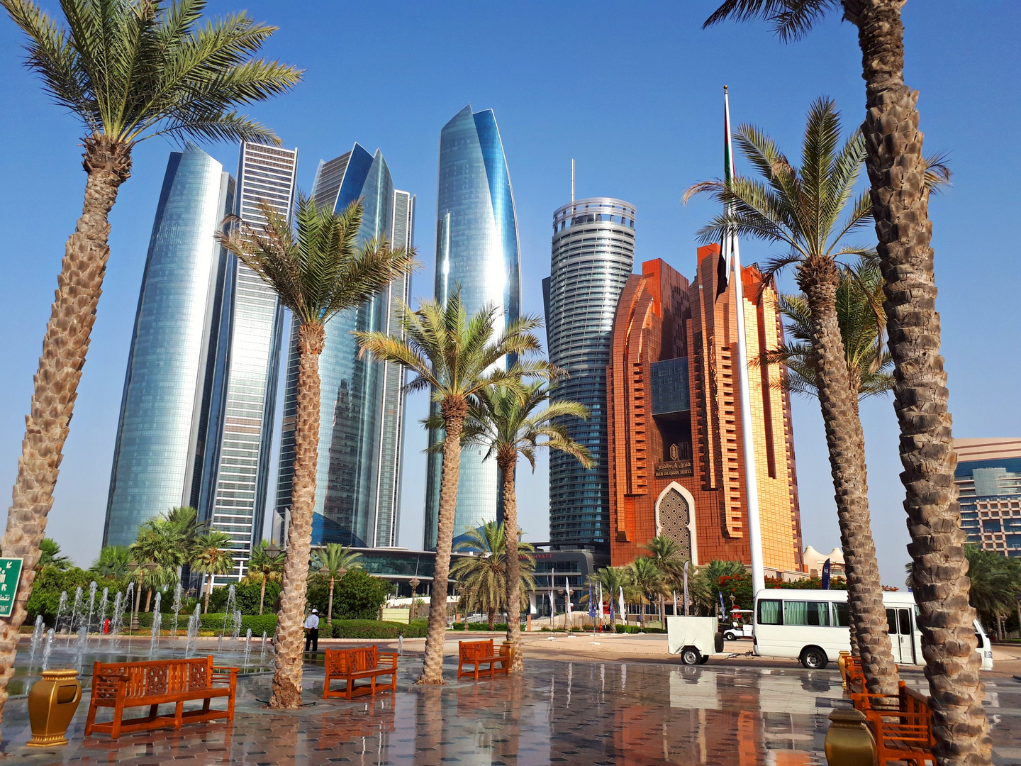 Etihad Towers Foto & Bild | architektur, asia, middle east Bilder auf ...