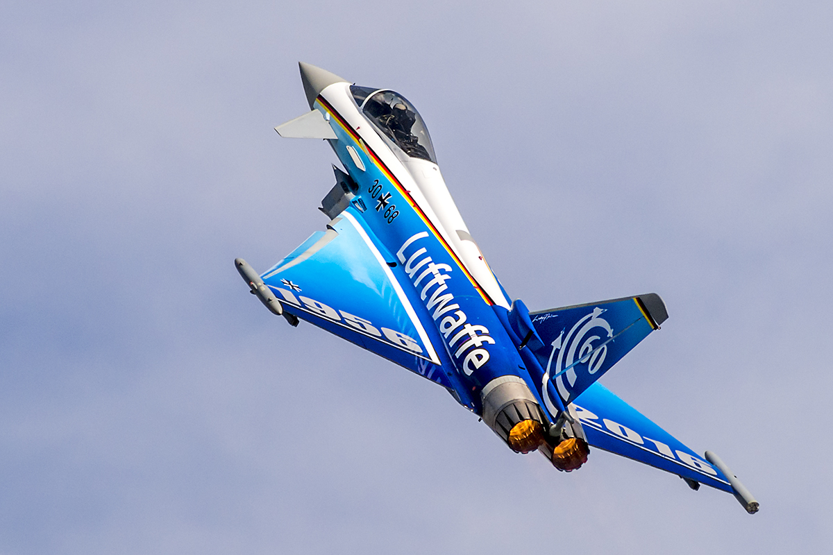 Eurofighter Typhoon der Luftwaffe Foto & Bild | luftfahrt, air show ...