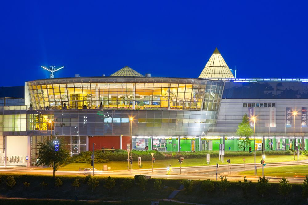 Europark - Marburg an der Drau Foto & Bild | architektur, architektur bei nacht, motive Bilder ...