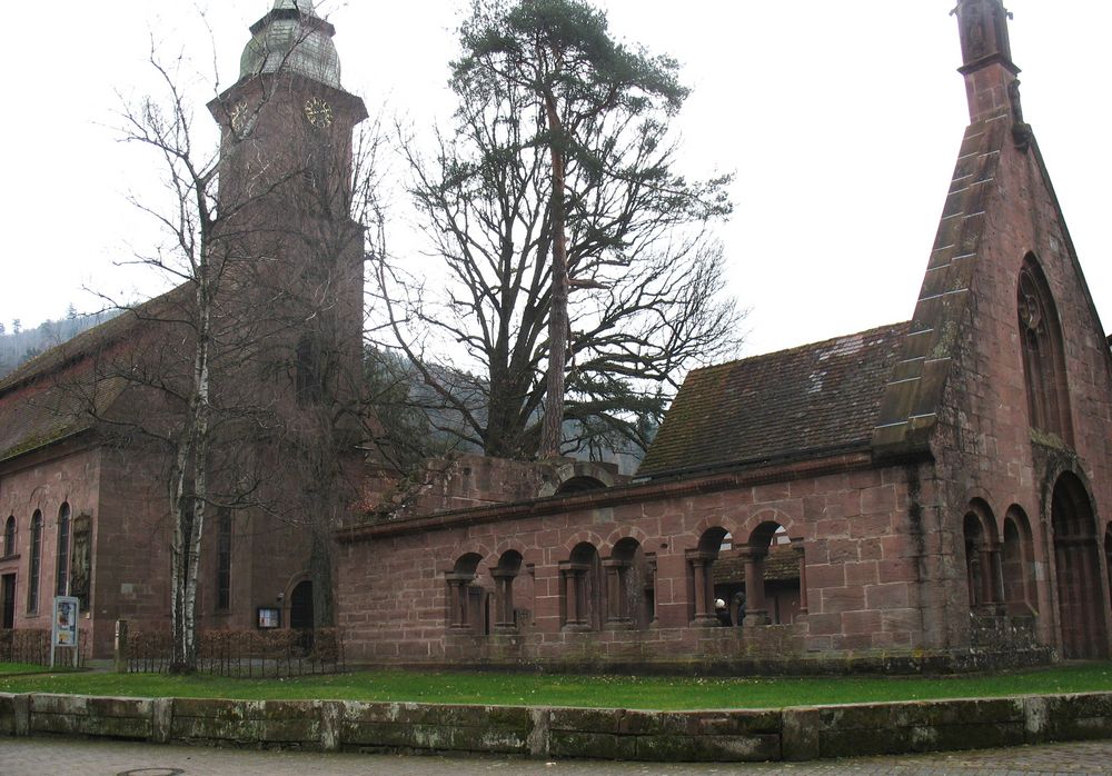 Evangelische Pfarrkirche und Kloster-Ruine in Bad Herrenalb. Foto & Bild | architektur ...