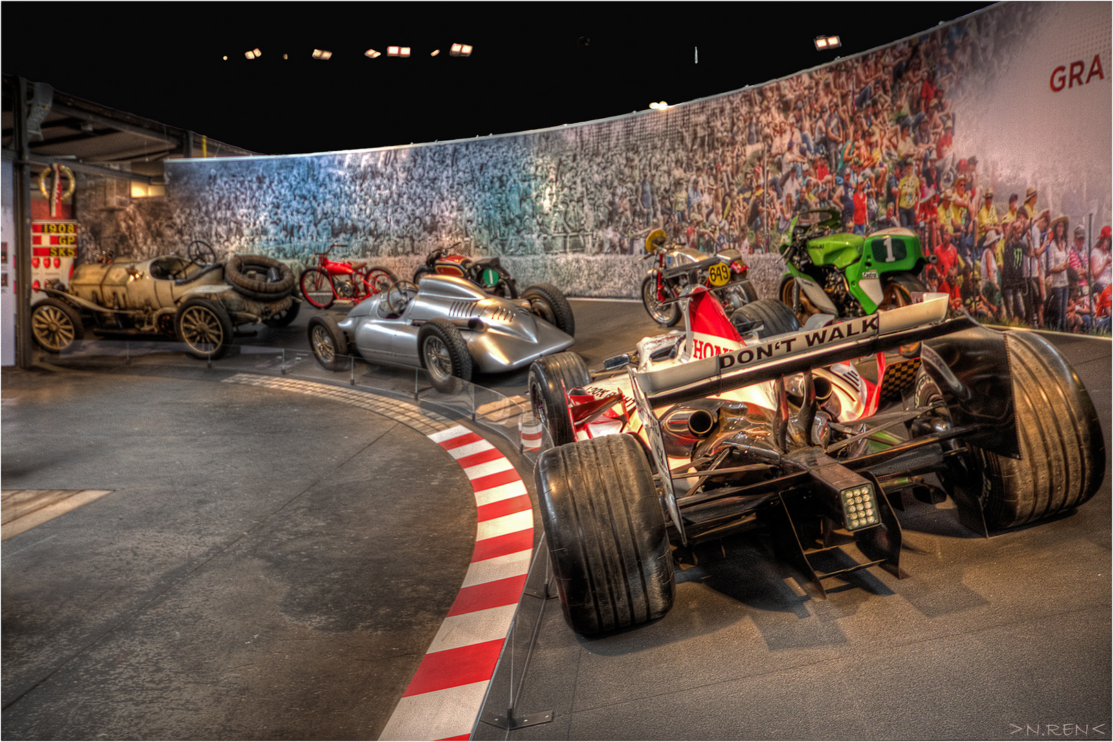 Evolution-don`t walk Foto & Bild | oldtimer, automobile, autos Bilder ...