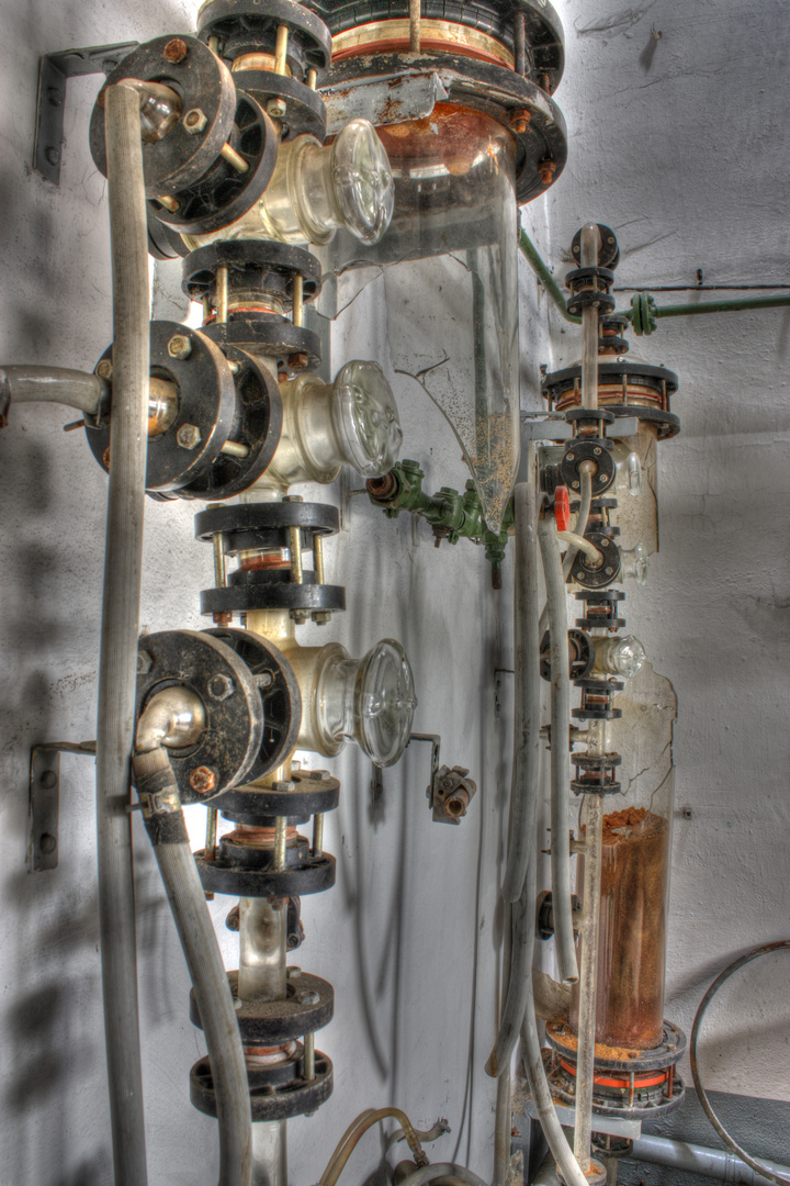 Experiment gone wrong Foto & Bild | architektur, lost places, urban ...