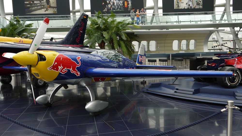 Extra 300 L Foto & Bild | luftfahrt, details aus der luftfahrt, verkehr ...