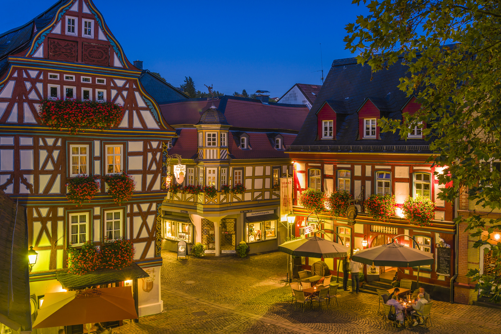 Fachwerkhäuser in Idstein, Taunus, Hessen Foto & Bild | fenster, abend ...