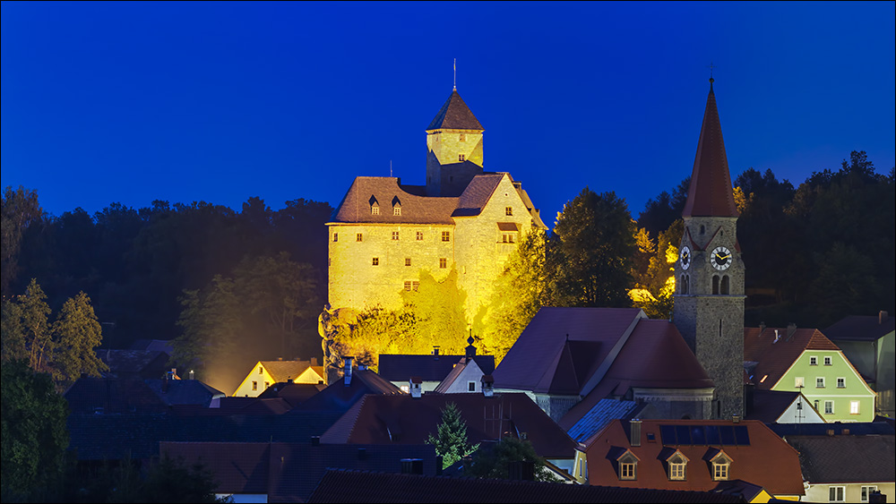 Falkenberg Foto & Bild | architektur, architektur bei nacht, falkenberg ...