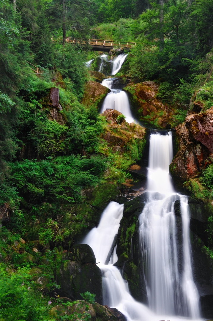 falling waters ... Foto & Bild | landscape, rivers, streams & lakes ...