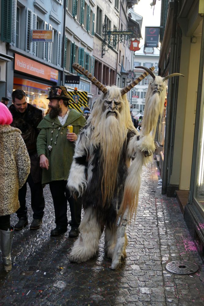Fasnacht in Luzern, 12.2.2018, Bild 12 Foto & Bild | streetfotografie mit menschen, fasching ...
