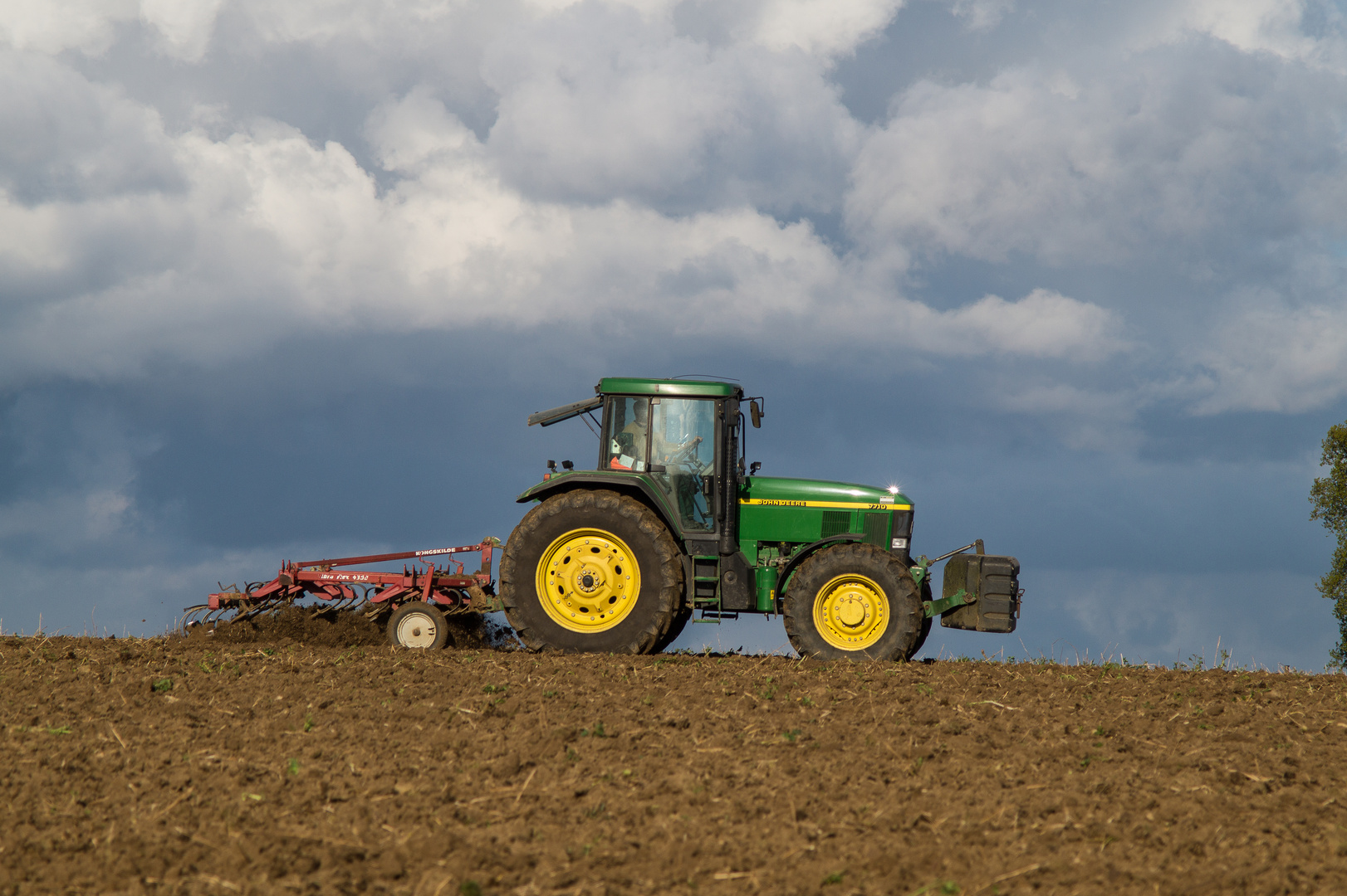 Feldarbeit Foto & Bild | acker, traktor, fahrzeuge Bilder auf fotocommunity