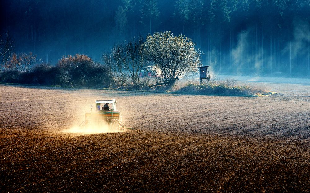 Feldarbeit Foto & Bild | industrie und technik, landschaft ...