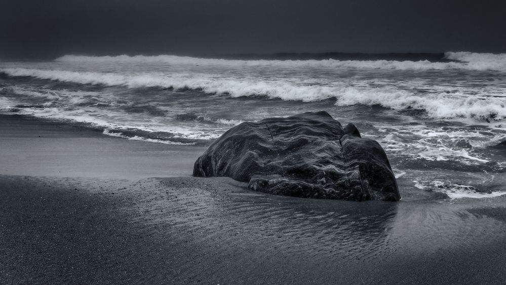 Fels in der Brandung Foto & Bild | landschaft, meer, natur Bilder auf ...