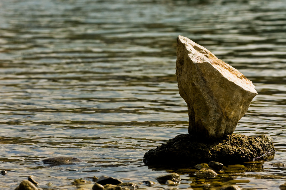 Fels in der Brandung Foto & Bild | die elemente, natur Bilder auf ...