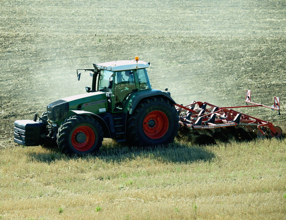 FENDT 926 bei der Feldarbeit. Foto & Bild | industrie und technik ...