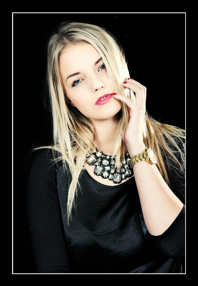 Fenja-2 Foto & Bild | portrait, portrait frauen, studio Bilder auf ...