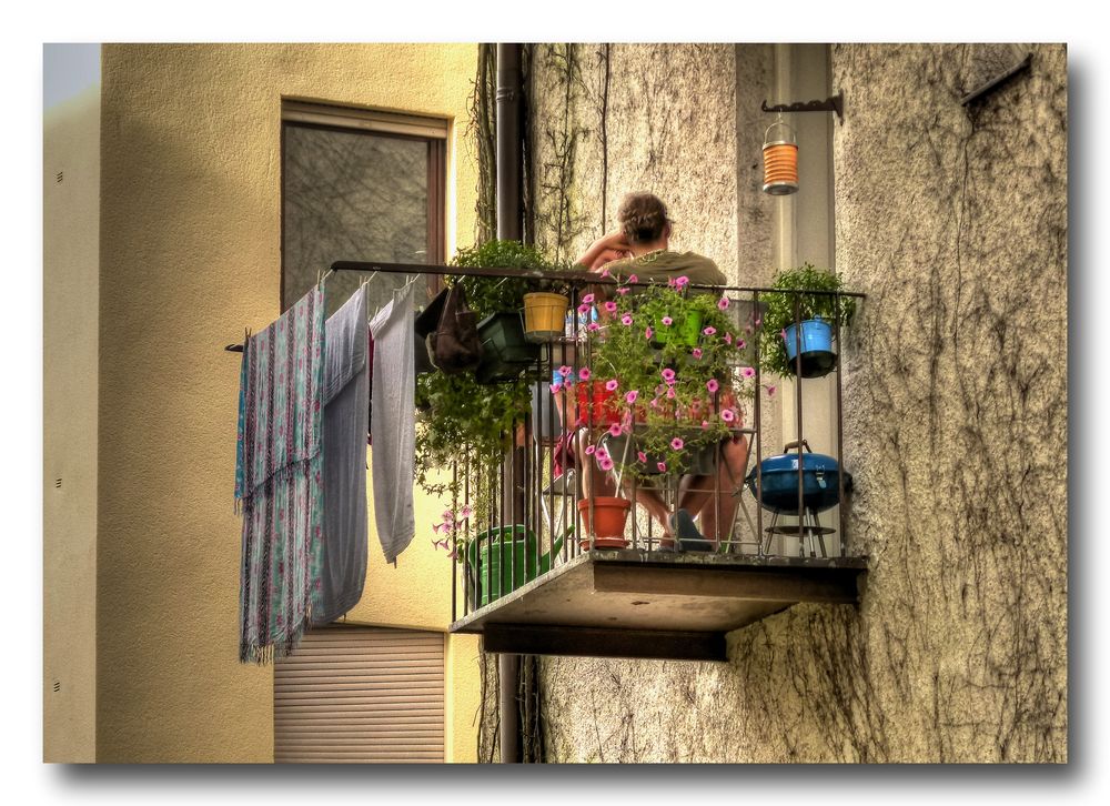 Ferien auf Balkonien Foto & Bild | erwachsene menschen, alltagsereignisse, menschen in der ...