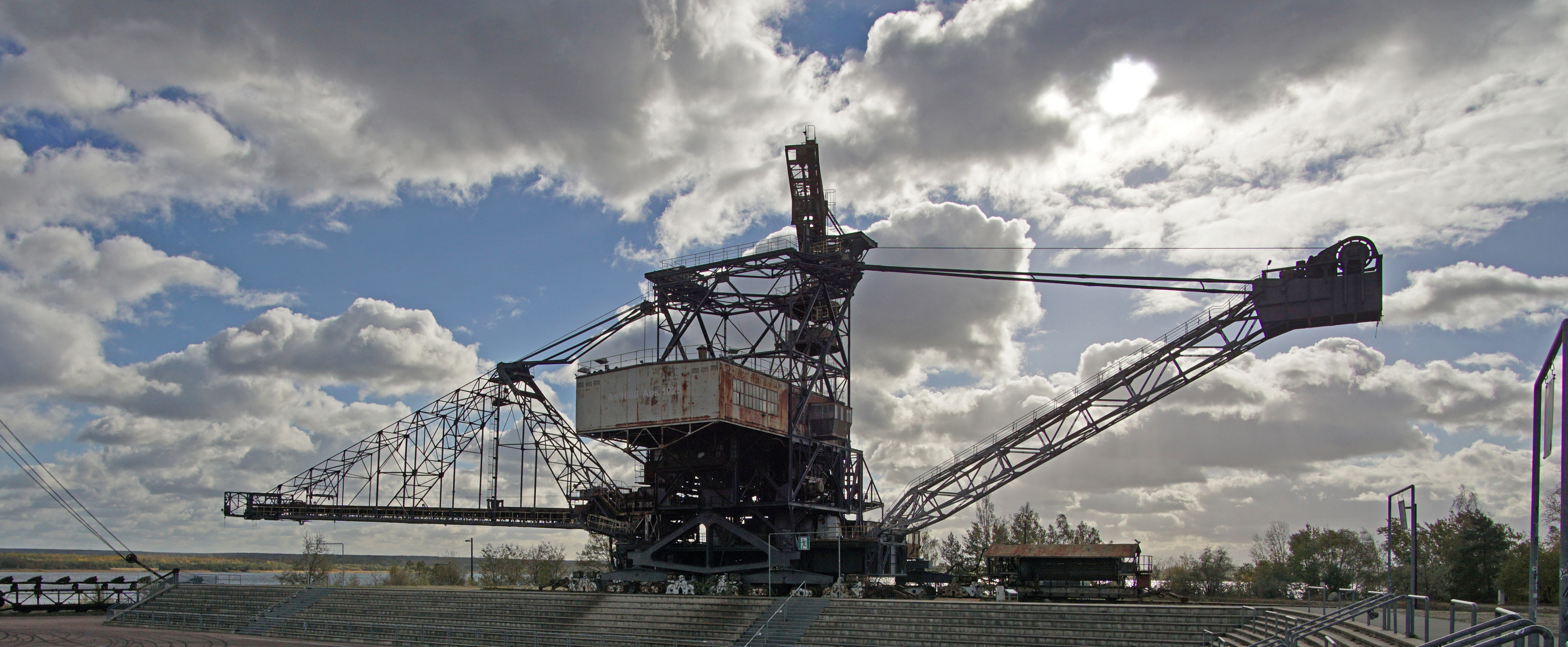 Ferropolis (3) Foto & Bild | tagebau, braunkohle, bagger Bilder auf ...