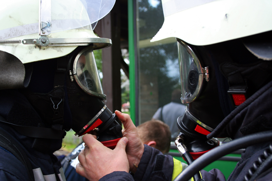 Fertig machen für den Einsatz! Foto & Bild | reportage dokumentation ...