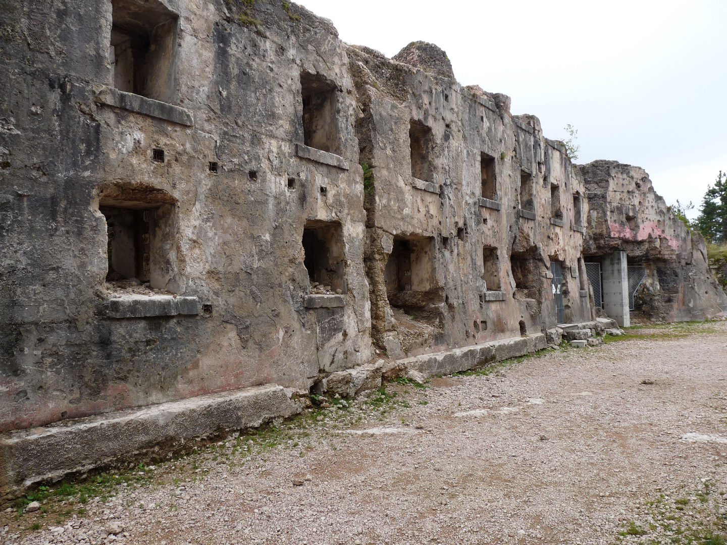 Festung "Lusern" 1 Foto & Bild | architektur, lost places ...