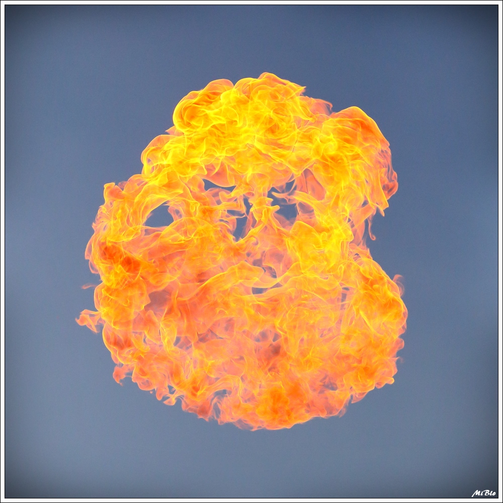 Feuerball Foto & Bild | licht, feuer, heiß Bilder auf fotocommunity Feuerball Foto & Bild | licht, feuer, heiß Bilder auf fotocommunity