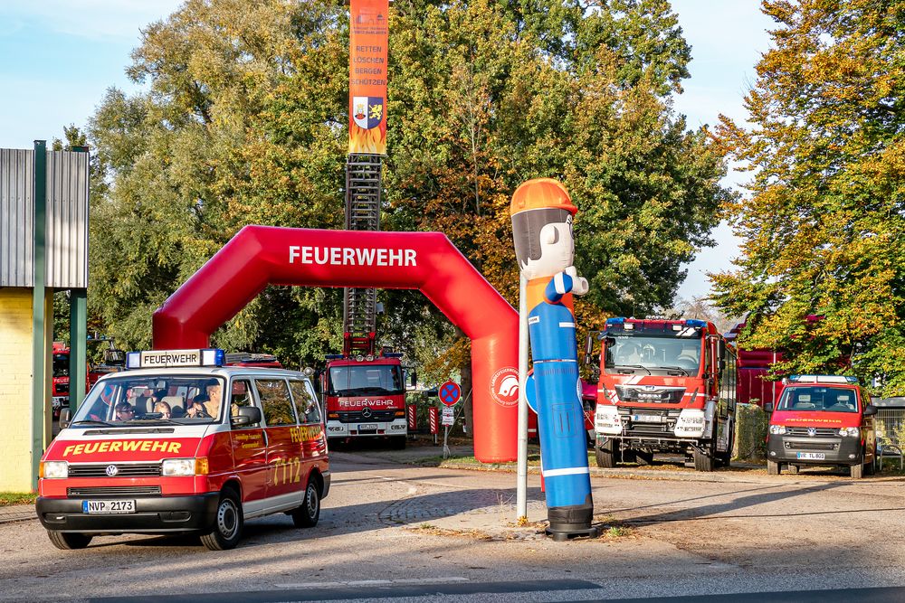 Feuerwehr im Einsatz Foto & Bild | autos & zweiräder, feuerwehr ...