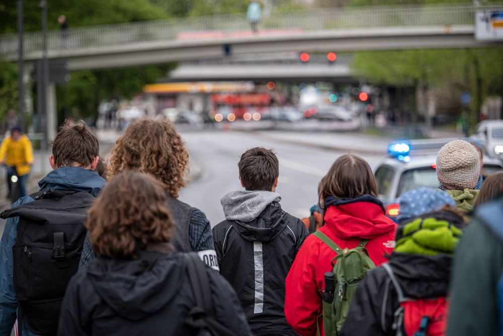 FFF, Klimastreik zum Earth Overshoot Day -3 Foto & Bild | reportage ...