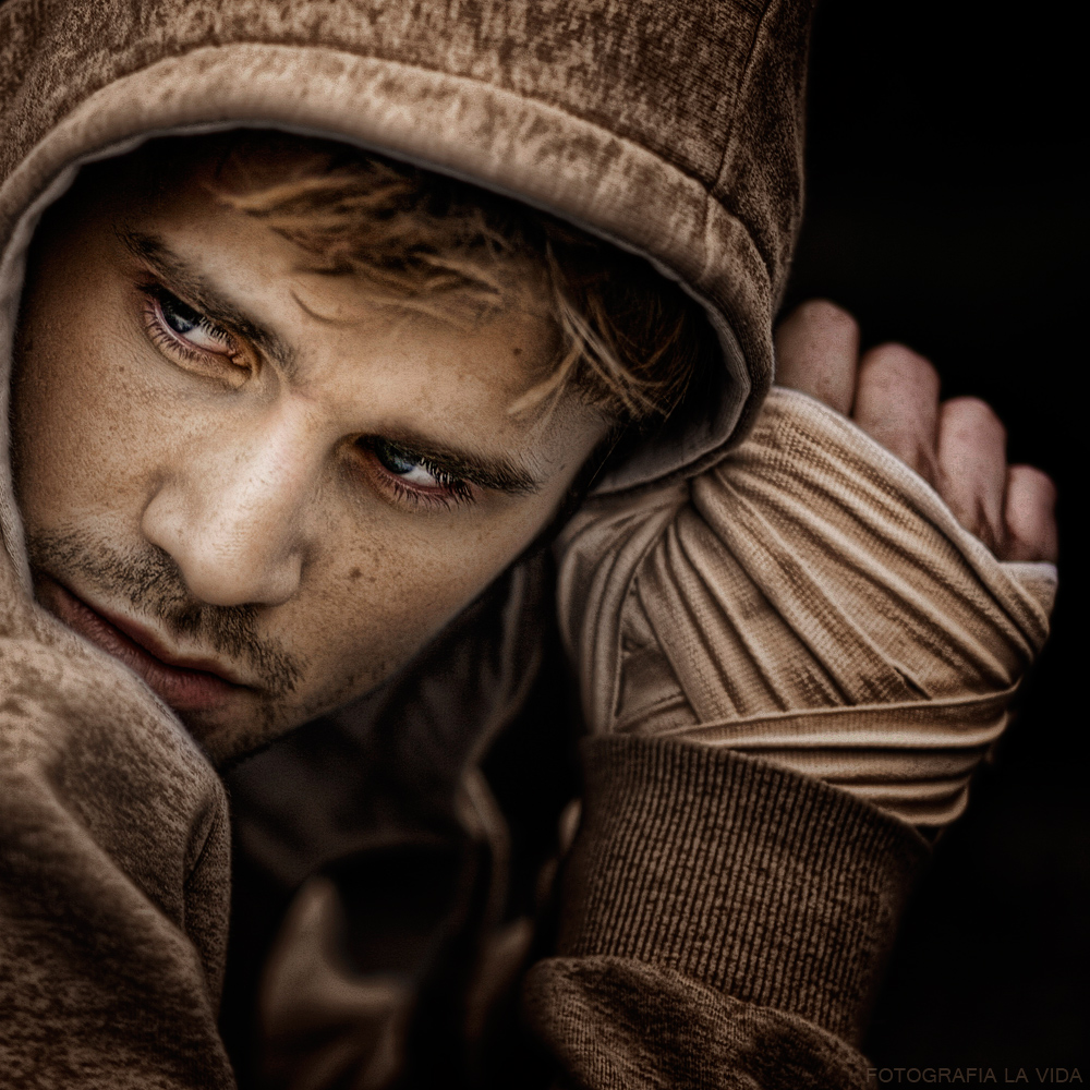 . fight . Foto & Bild | portrait, portraitfotografie männer, outdoor ...