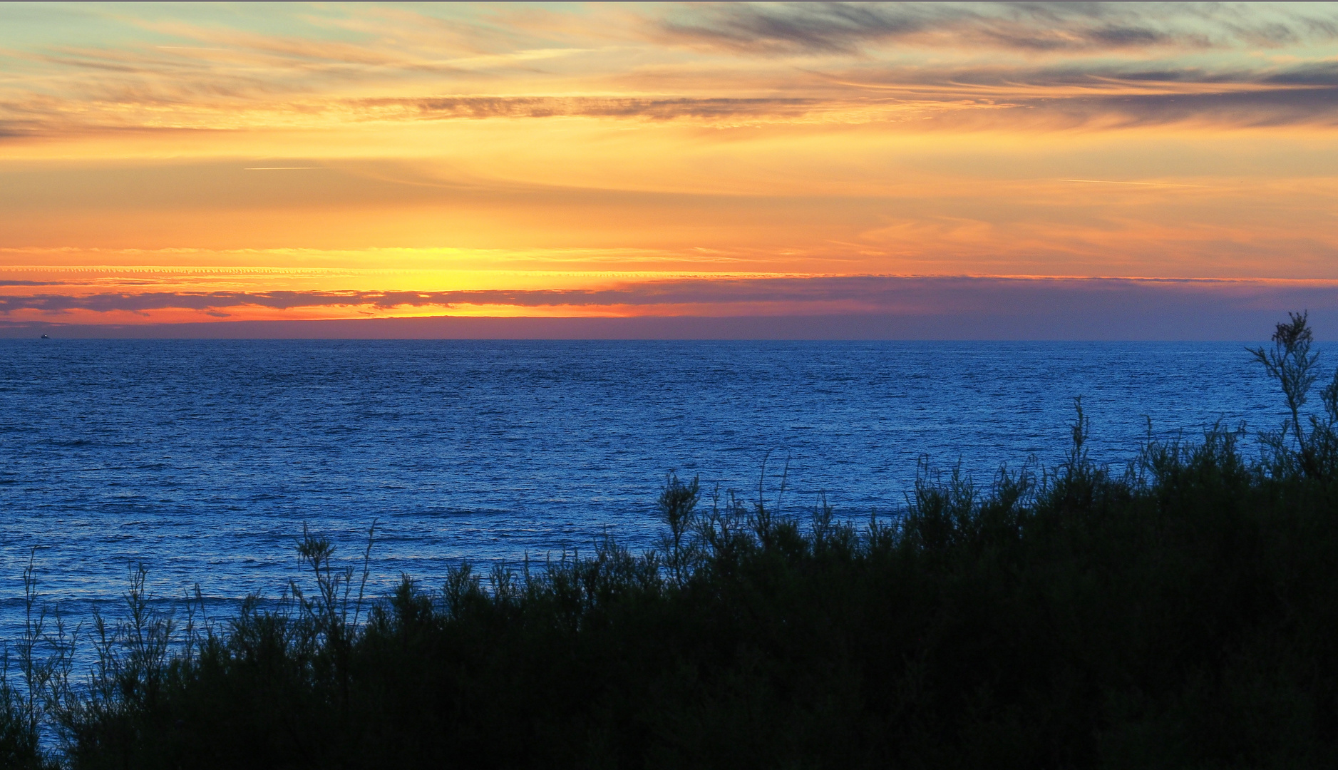 Fin d’une journée de juillet photo et image | sonnenuntergang ...