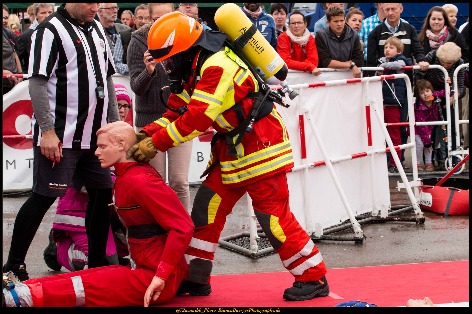 Firefighter-Combat-Competition - Teilnehmerin im Battle Foto & Bild ...