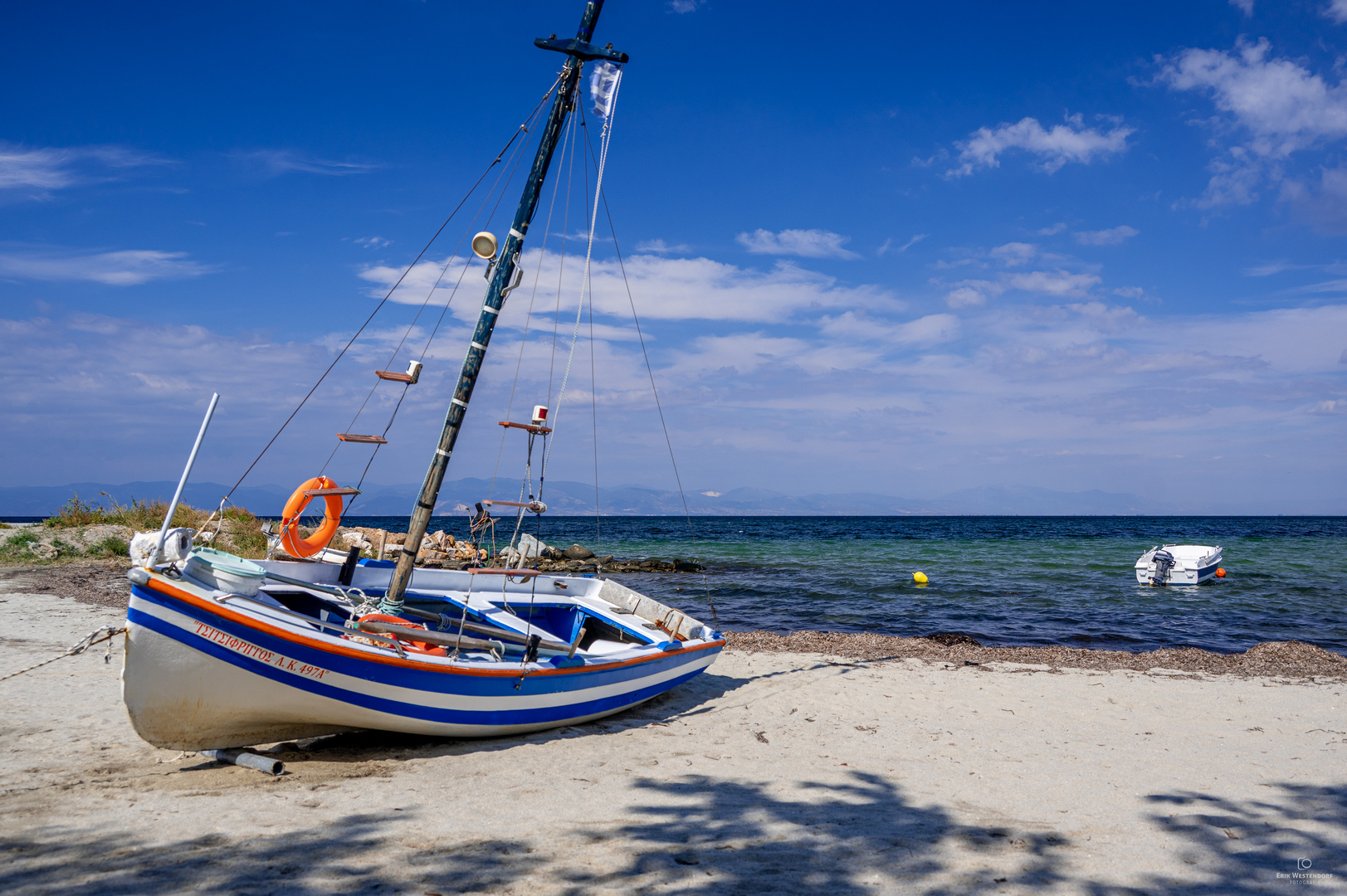 Fischerboot Foto & Bild | europe, greece, landschaft Bilder auf ...