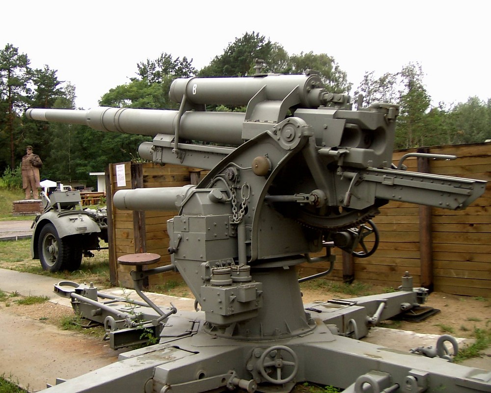 Flak 88 Geschütz "Bertha" Foto & Bild | industrie und technik, motive ...