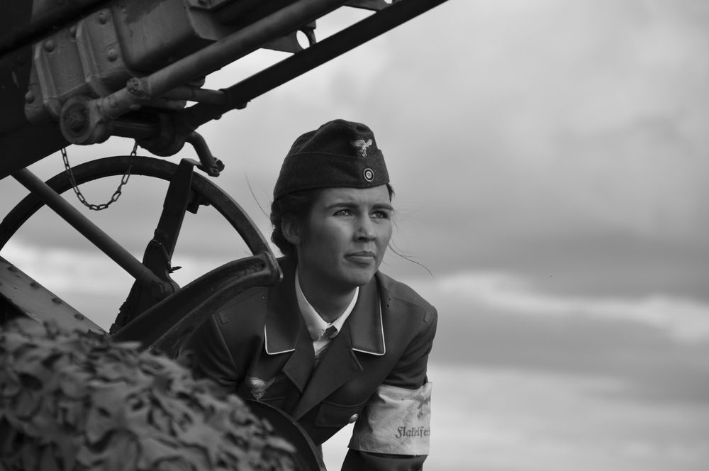 Flakhelferin Foto & Bild | world, dokumentation, theater Bilder auf ...