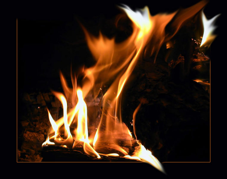 Flammen...... - Bild & Foto von Maren Arndt aus Fantasie - Fotografie ...