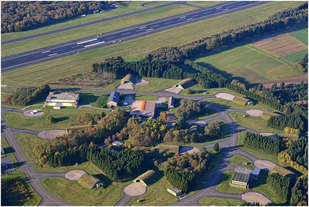 Fliegerhorst Büchel Foto & Bild | deutschland, motive, eifel Bilder auf ...