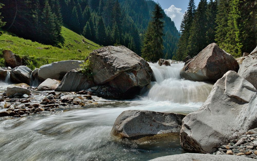 Fliessend Wasser Foto & Bild | europe, schweiz & liechtenstein ...