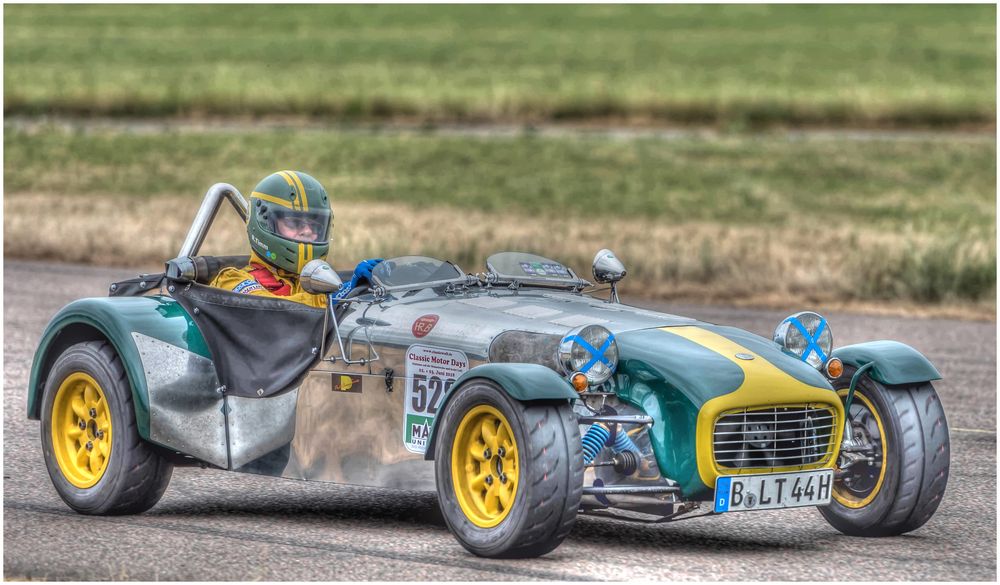 Flitzer Foto & Bild | alt, straße, oldtimer Bilder auf fotocommunity