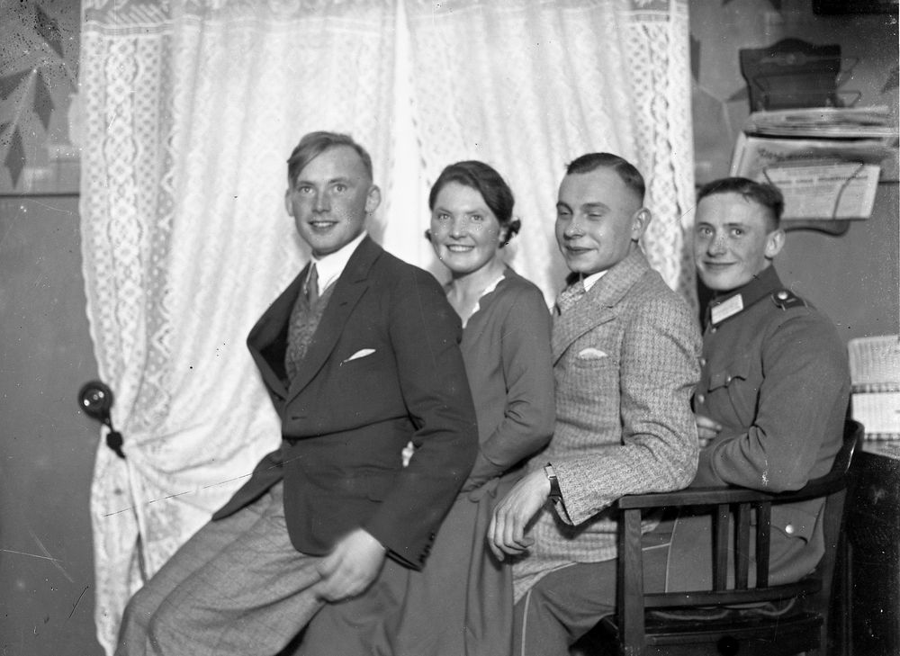 Flohmarktfund Foto & Bild | erwachsene menschen, gruppen, mehrere menschen Bilder auf fotocommunity