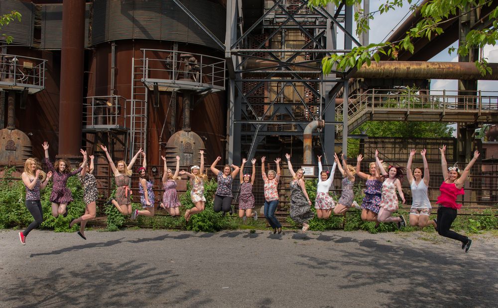 Flower power is in the air Foto & Bild | fashion, outdoor, frauen ...