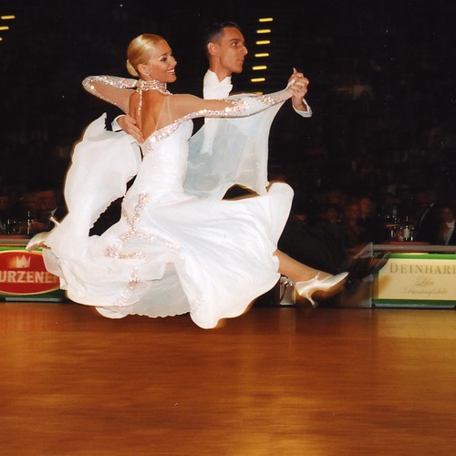 Flying Domenico Foto & Bild | kunstfotografie & kultur, tanz, motive Bilder auf fotocommunity