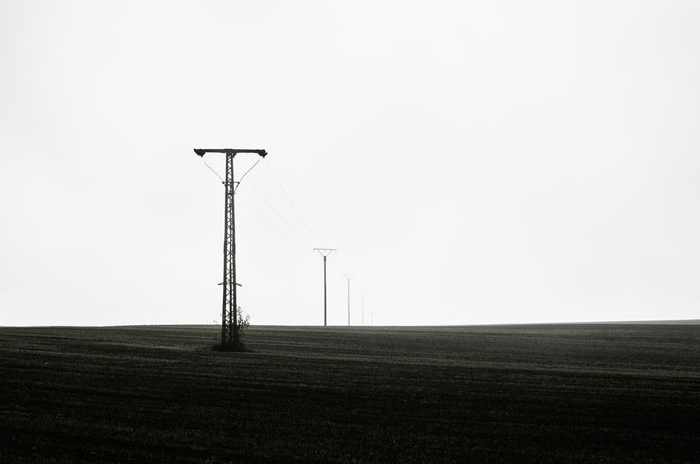 Fog Lines Foto & Bild | art, spezial, strommasten Bilder auf fotocommunity