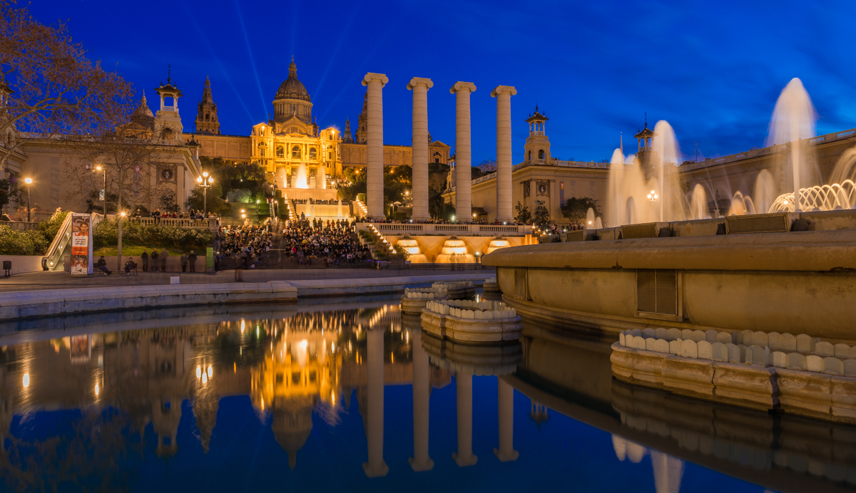 Font Màgica Foto & Bild | architektur, europe, spain Bilder auf ...